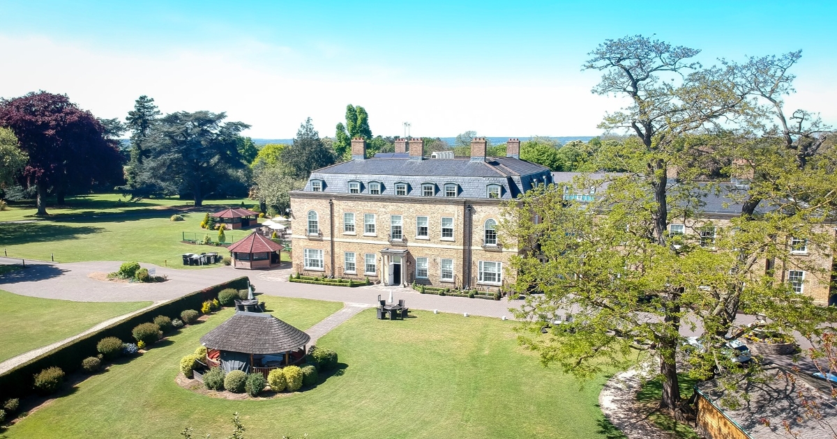 Wedding news: Orsett Hall Wedding Fair hosted by County Weddin...