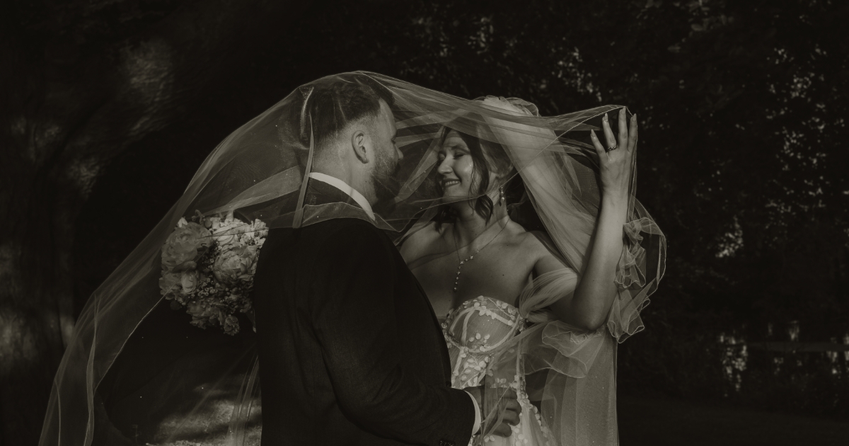 Wedding news: Rom-com Romance: Maria and Ben's wedding